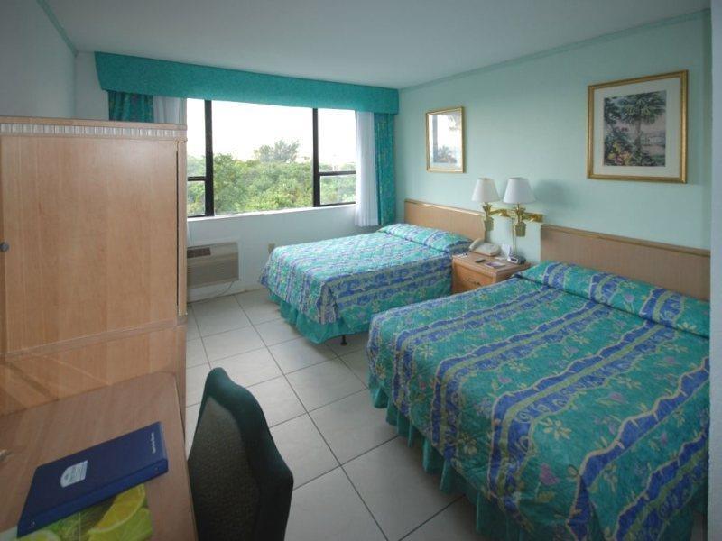 HOWARD JOHNSON PLAZA MIAMI BEACH NORTH HOTEL